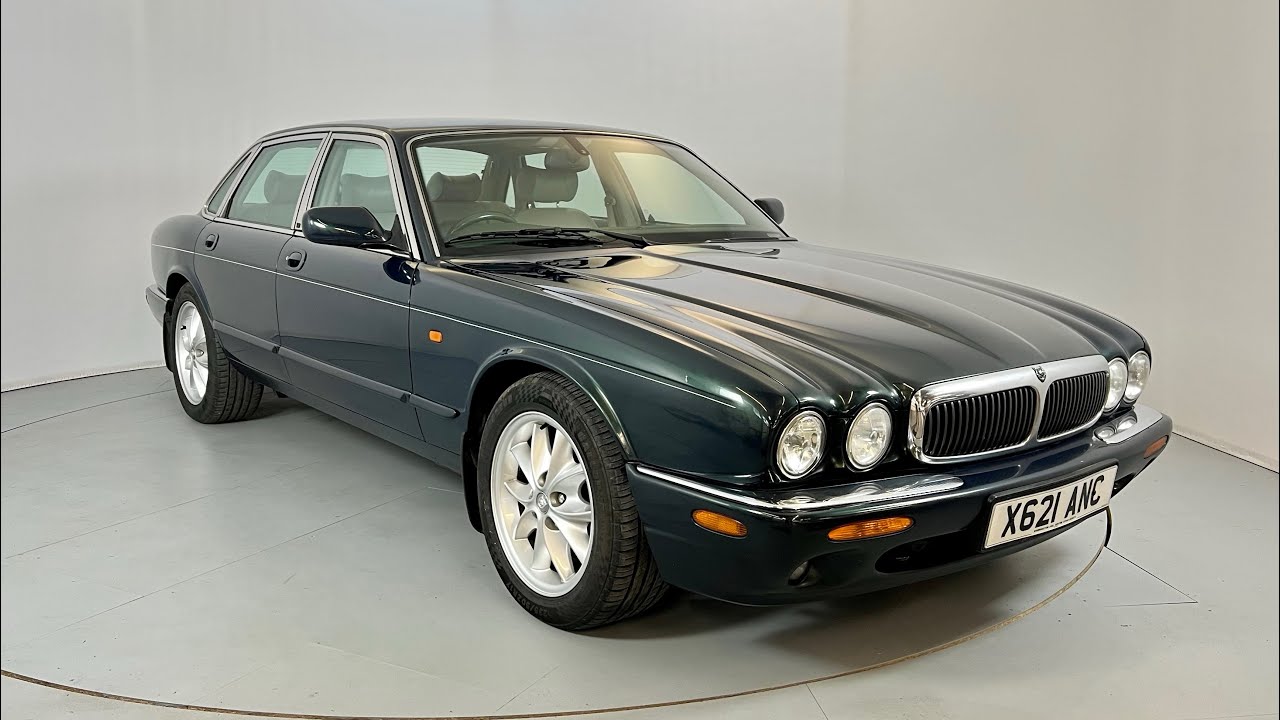 Jaguar XJ Sport 4.0 - YouTube