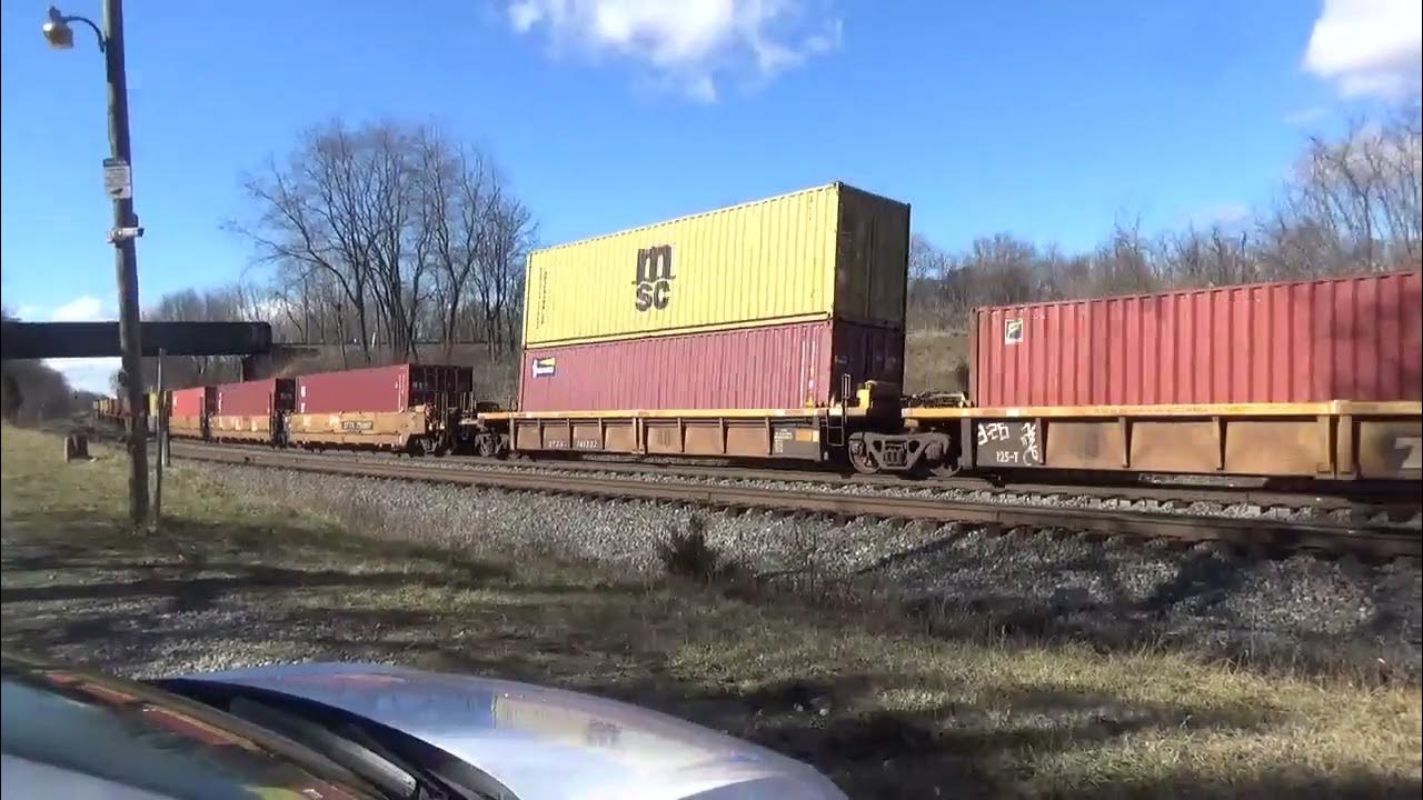 #17682 CSX I135-04 Intermodal train - YouTube