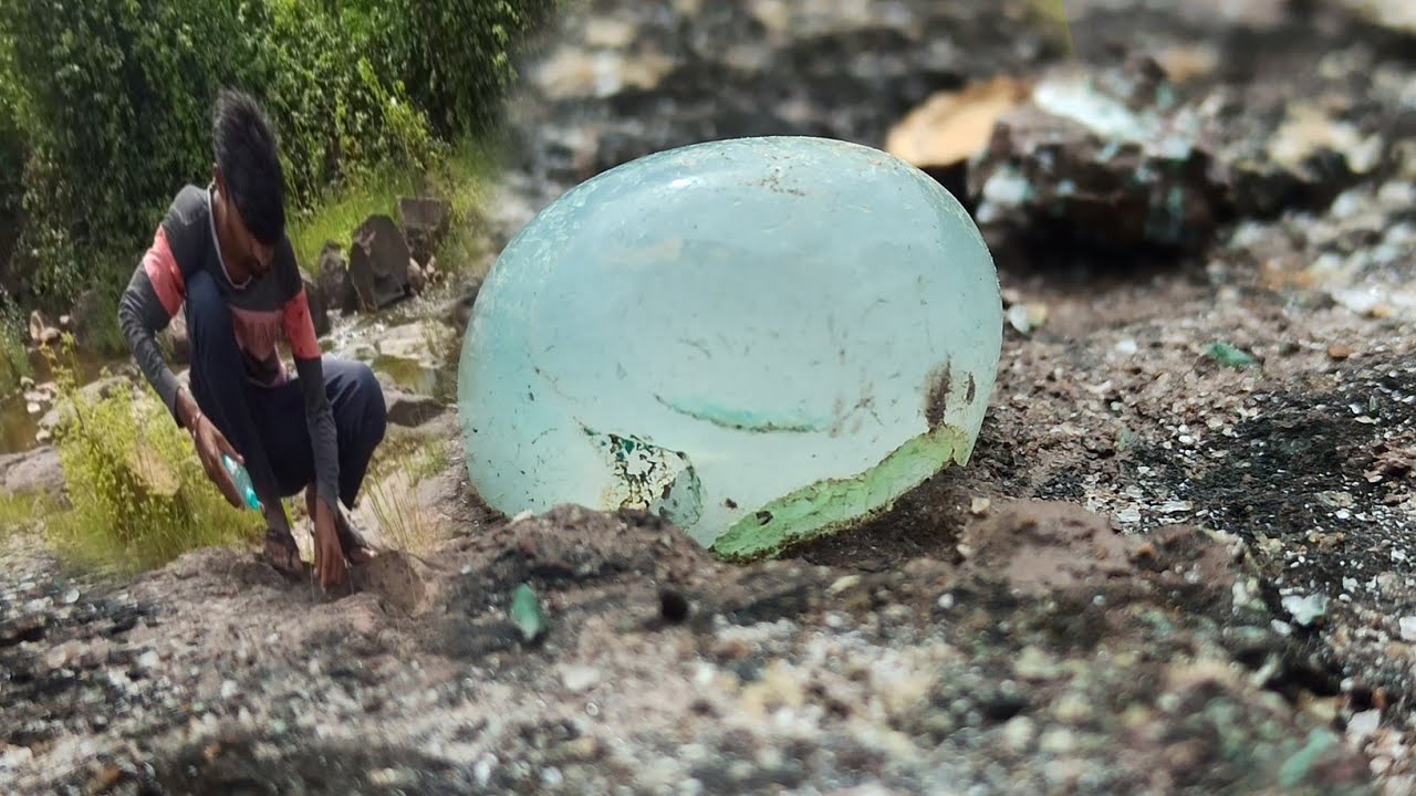 Digging for Diamonds in an Abandoned River – Huge Sparkling Gemstone ...