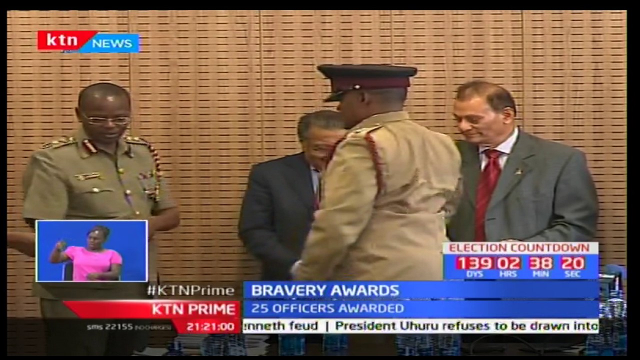 25 Kenyan police officers receive awards as they are honoured for their ...