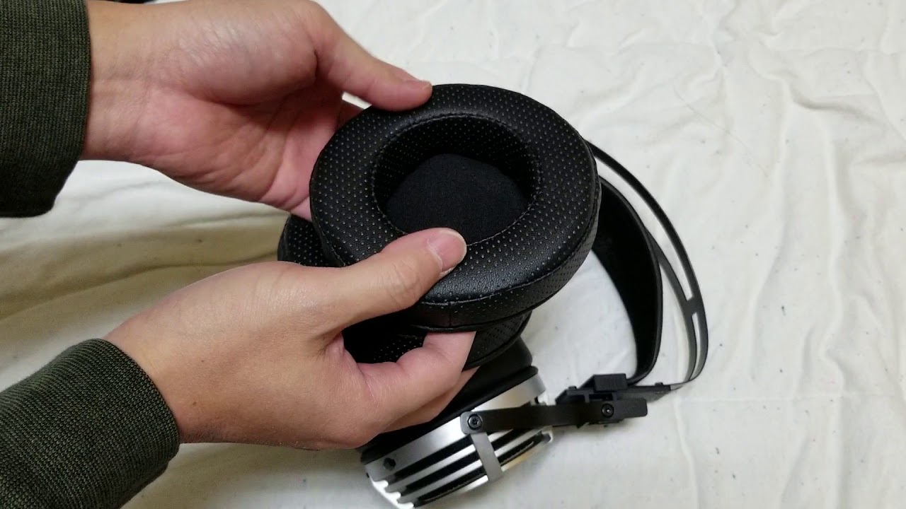 SR1 Swapping Pads - YouTube