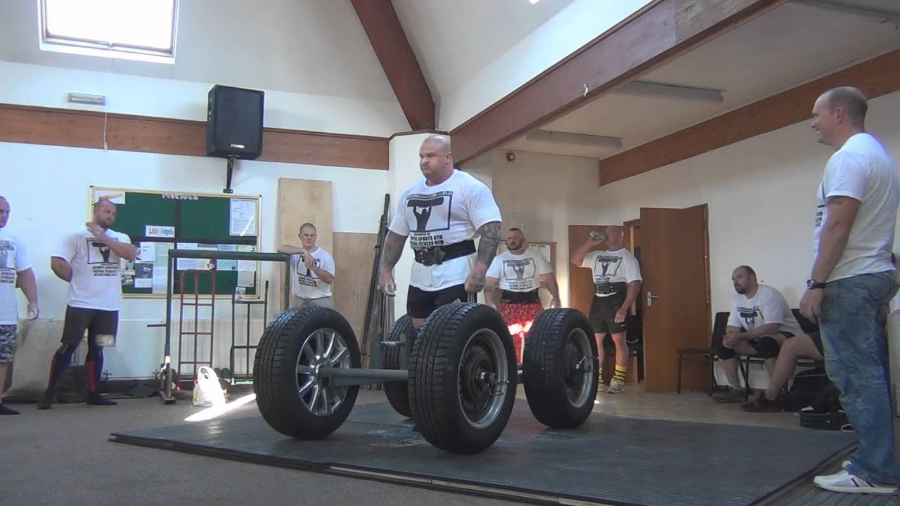 St.Ives Strongest Man 2011 - Wayne Smith - YouTube