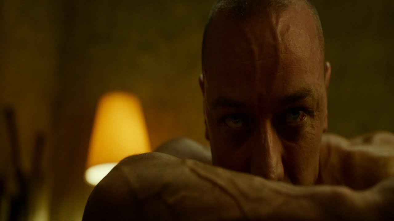 Split - Casey Runs Away From The Beast - YouTube