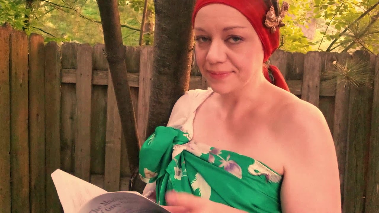 Grey Gardens Little Edie - Jerry Torre Promo: Who Put This Book in Here ...