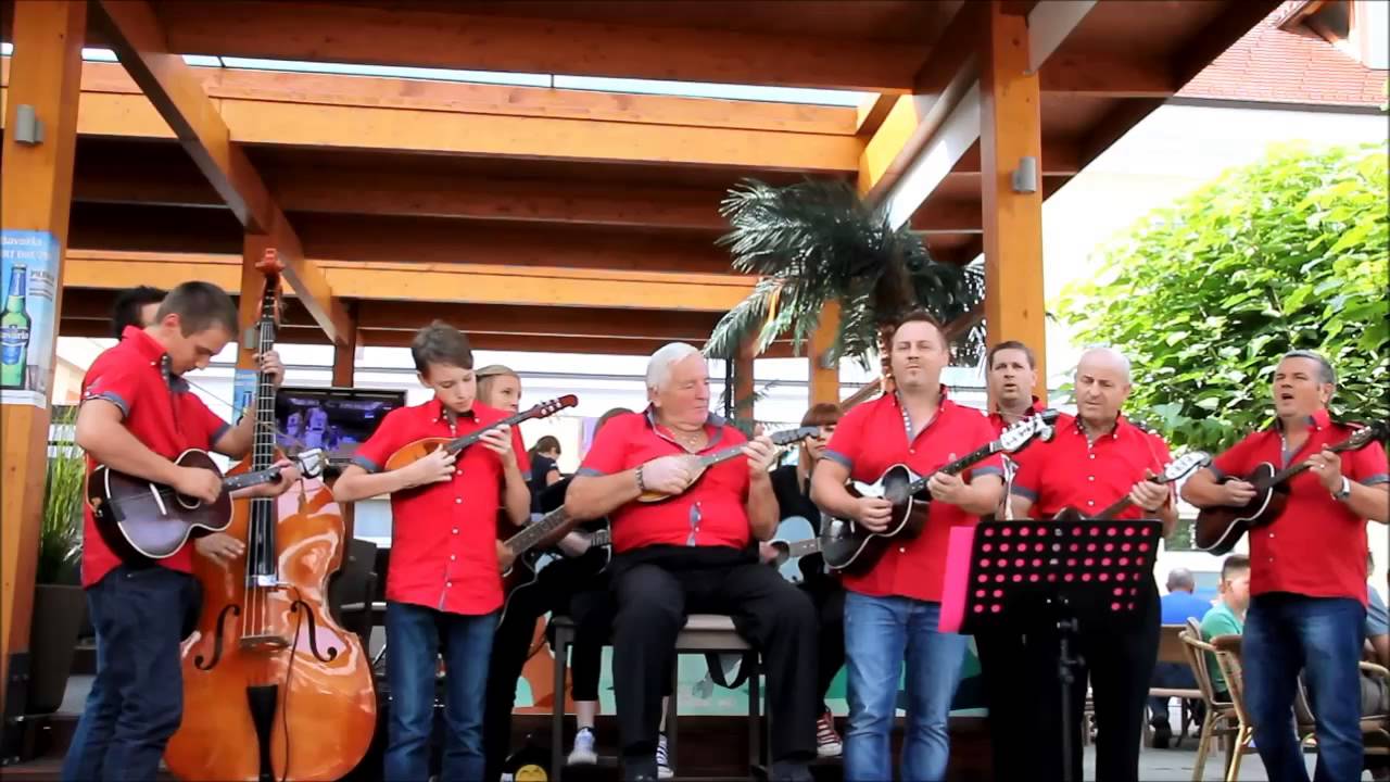 Tamburaši Rogatec- Ne diraj moju ljubav - YouTube