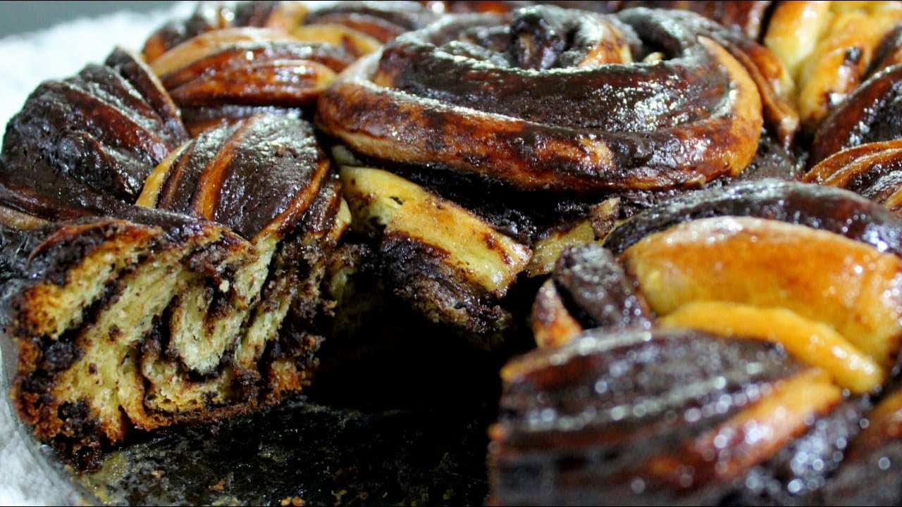 ROSCA DOCE RECHEADA COM CHOCOLATE - YouTube