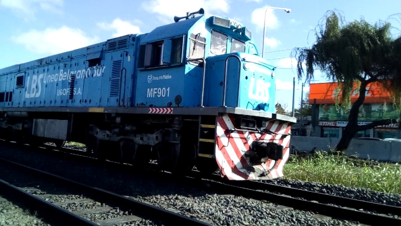 GE U20 MF901 con 3 coches a "pruebas" Llegando a Laferrere - YouTube