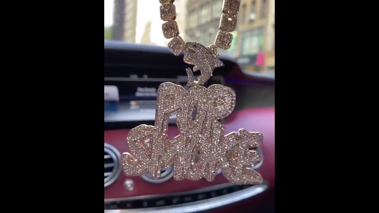 POP SMOKE Chain Is INSANE - YouTube