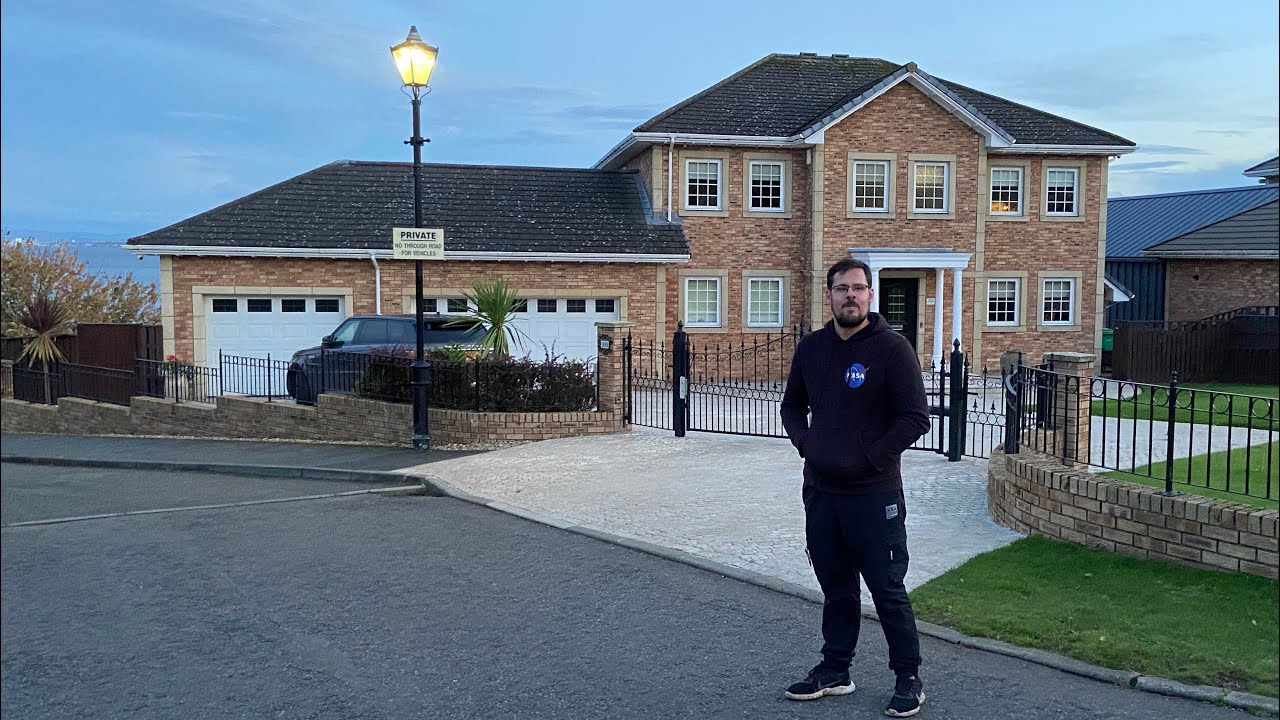 Stephen Is Doing Well - Dad In Cumbernauld clip - YouTube