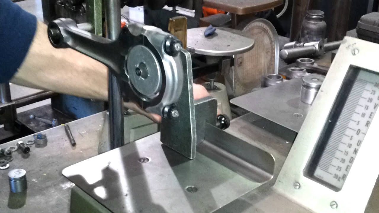 Measuring NSX OEM Forged Titanium Connecting rod - YouTube