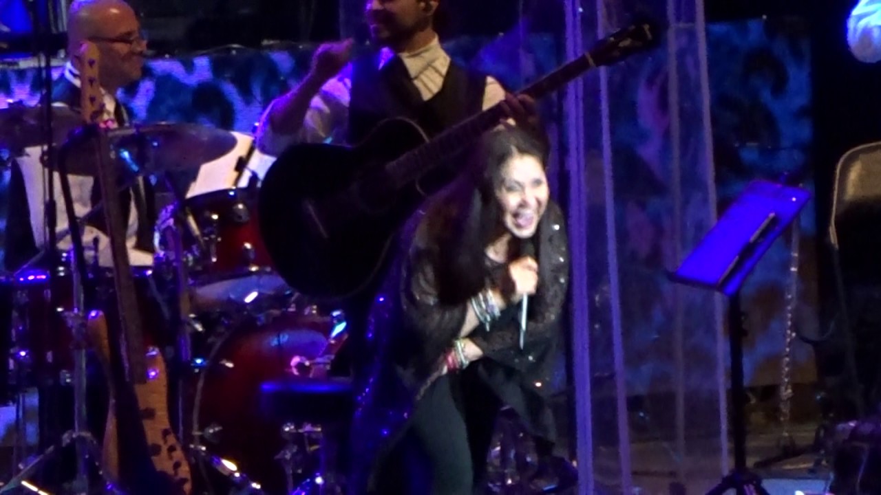 A pesar de todos te amo - Ana Gabriel - YouTube