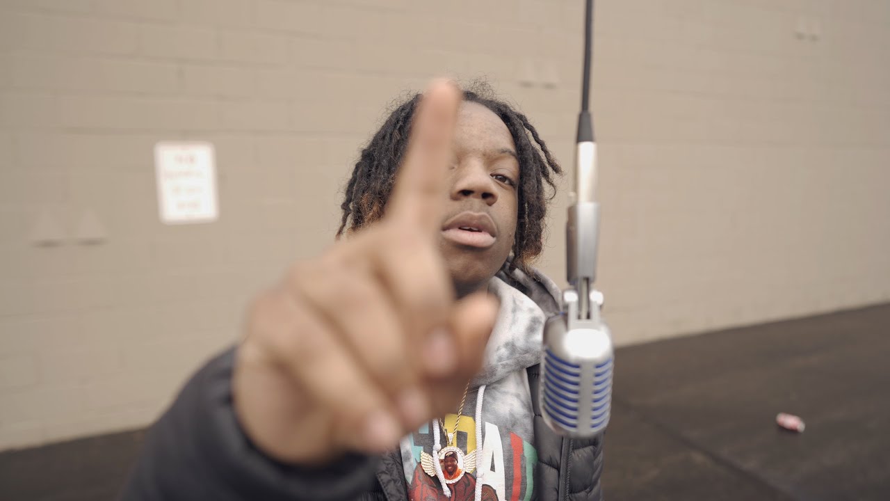 Luh Ken - Pop My Shii (Plugged In Performance) - YouTube