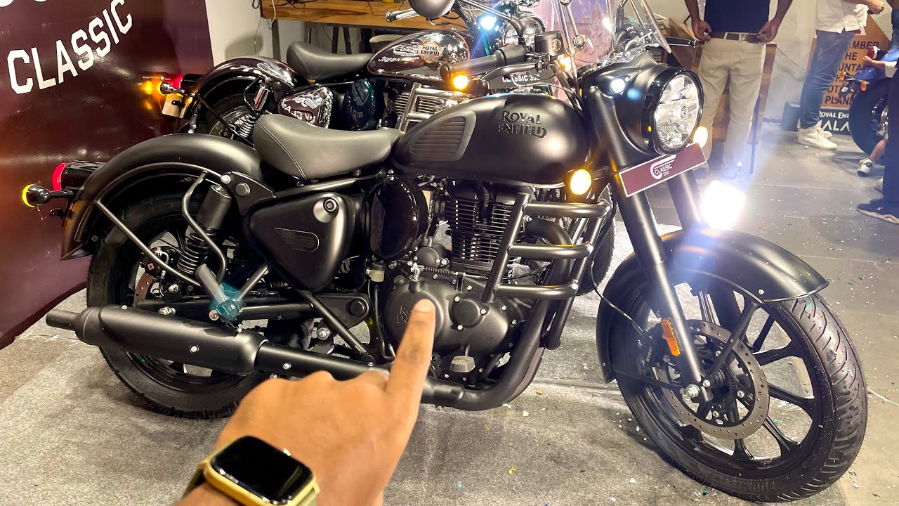 New Royal Enfield Classic 350 Stealth Black Bs7 @2.25 Model 2024 New ...
