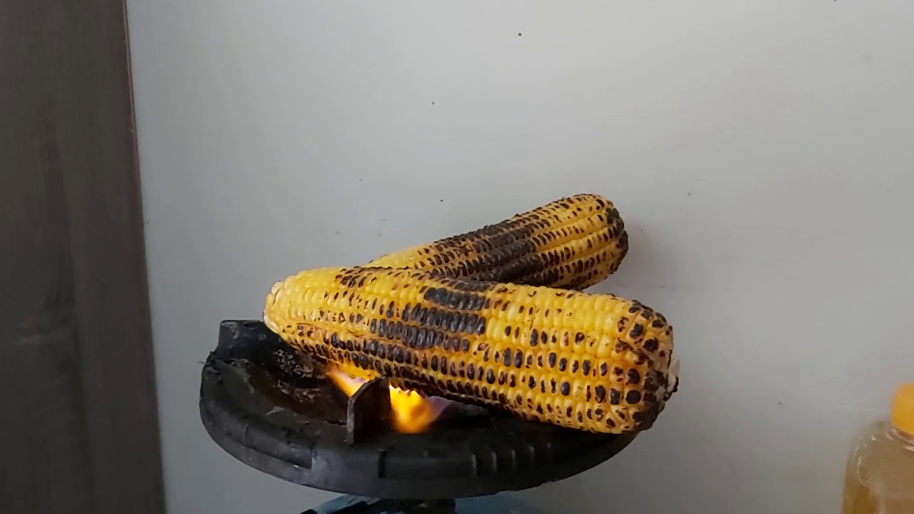 Roasting Corn on the Gas - YouTube