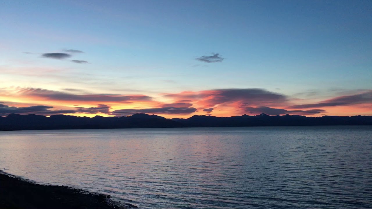 Yellowstone Lake chill - YouTube