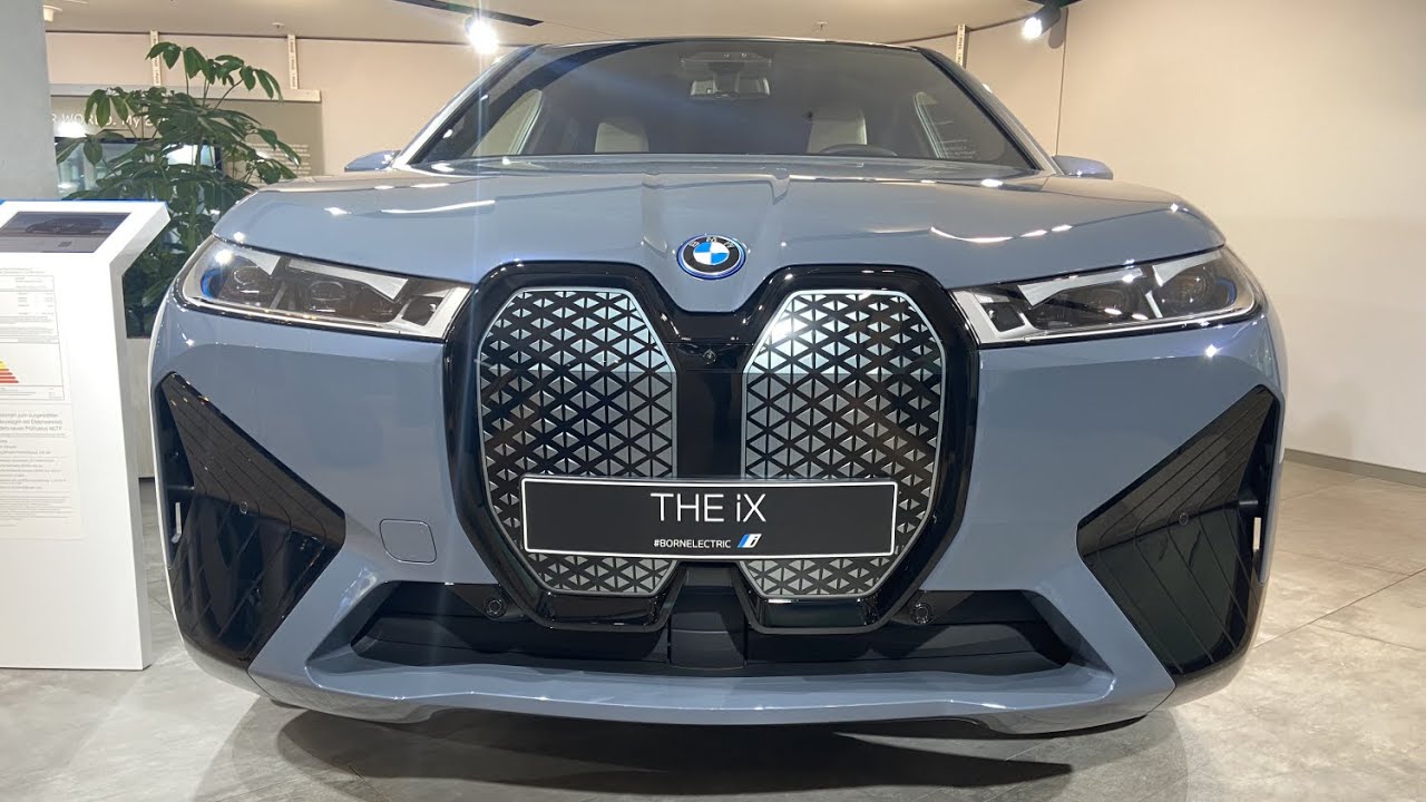 2022 BMW iX xDrive40 in Storm Bay metallic - YouTube