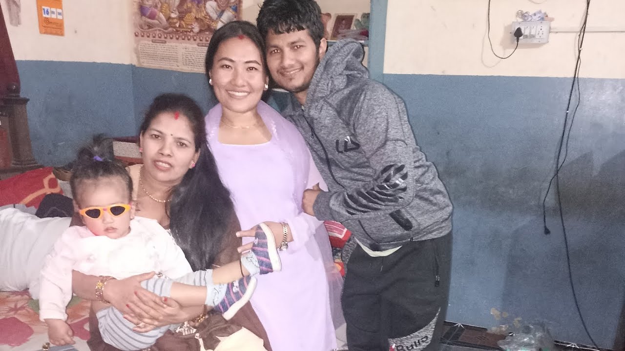 Rai family welcome to family vlogs Today soping to school shoes for my ...