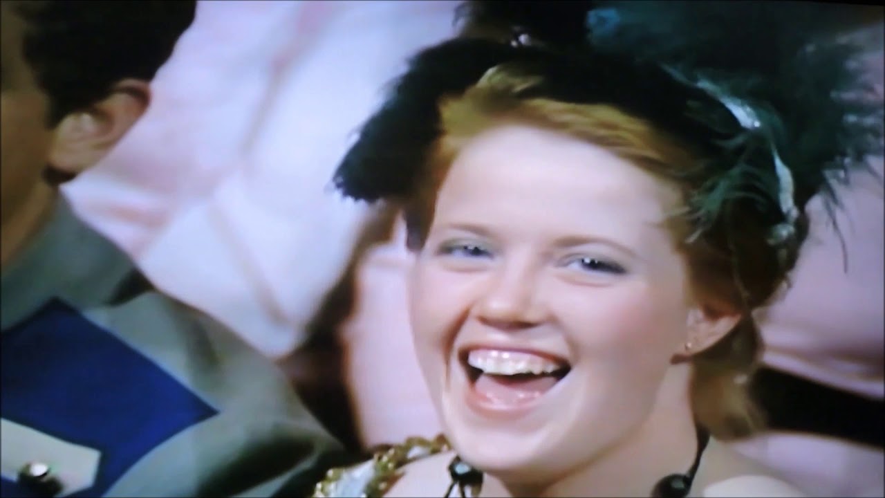 BARRY CRYER WILL MAKE YOU SMILE - YouTube