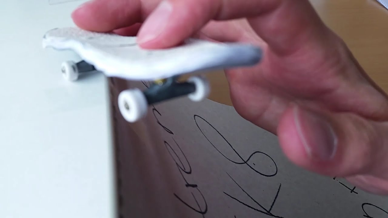 Fingerboard session at school - YouTube