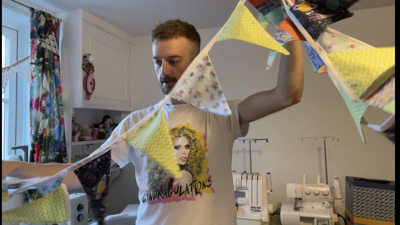 Bunting Tutorial - YouTube