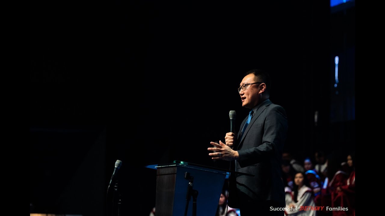 Pdt. Agus Gunawan - Karakter Manusia Baru - YouTube