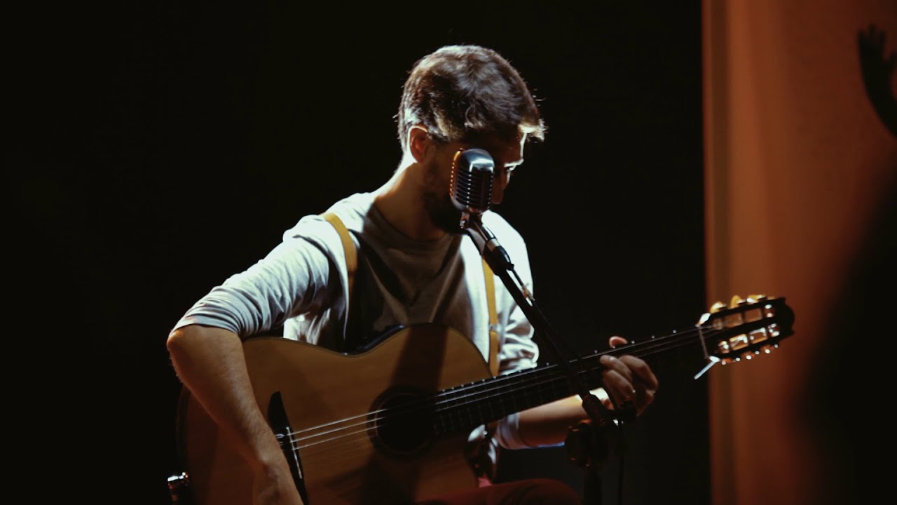 Como se deve - Bruno Roberti [Quatro Cordis Ao Vivo] - YouTube