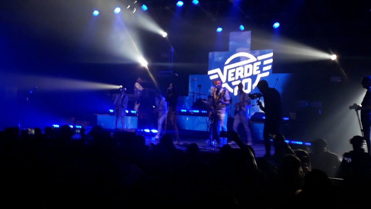 Verde 70 En la inmensidad en vivo - YouTube