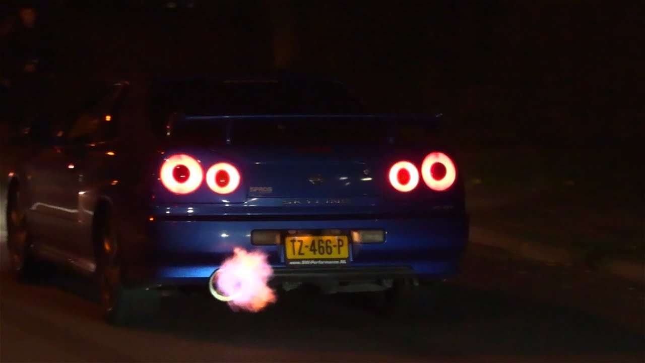CRAZY CARMEET WITH POLICE! AUDI RS5, FLAME SPITTING M140i, M4! - YouTube