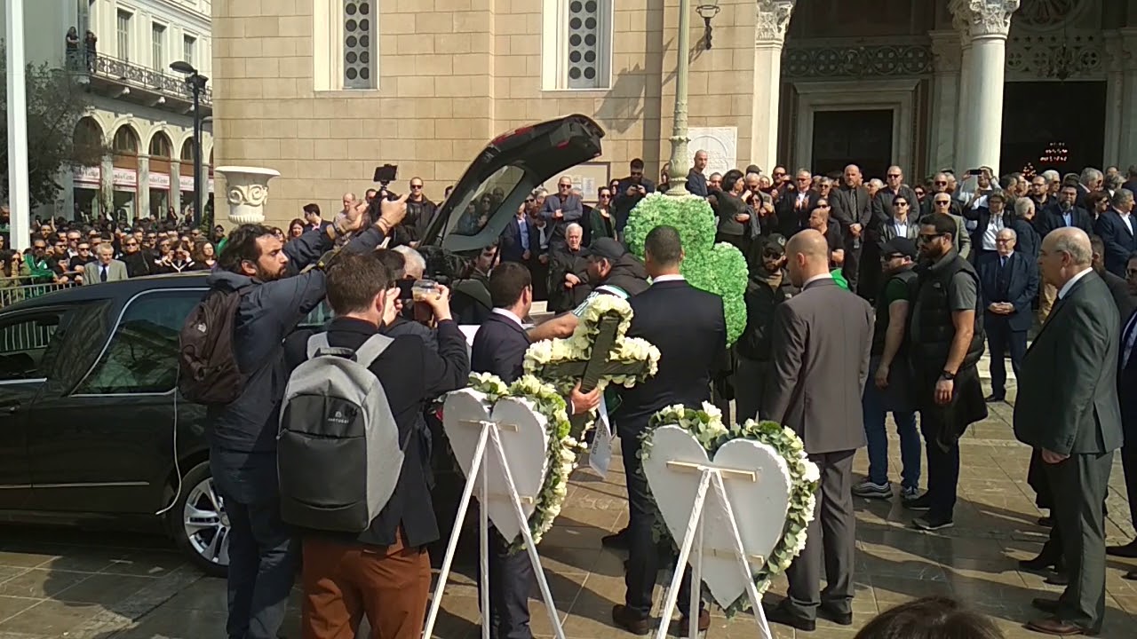Με τη σημαία και τον ύμνο του Παναθηναϊκού στην τελευταία του κατοικία ...