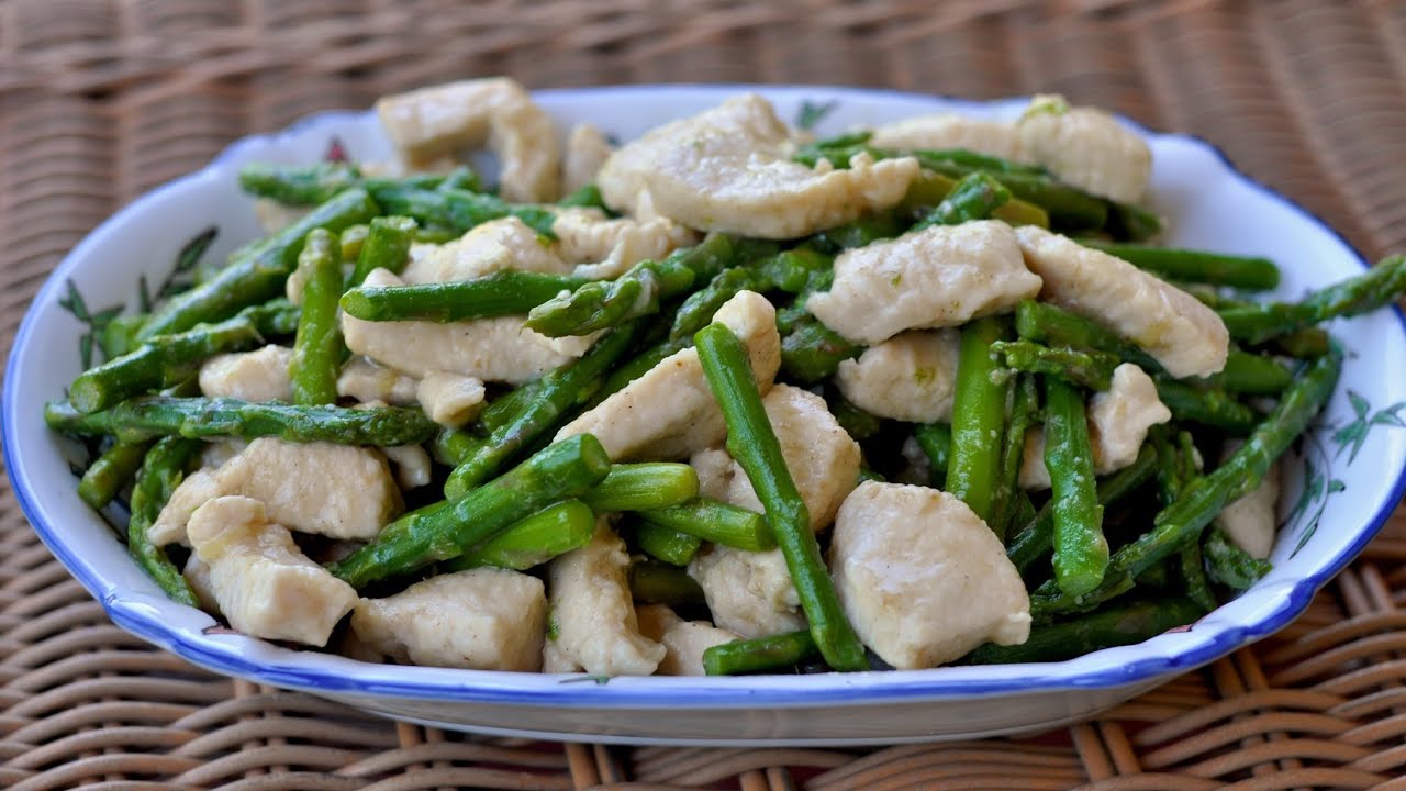 Velveted Chicken with Asparagus - YouTube