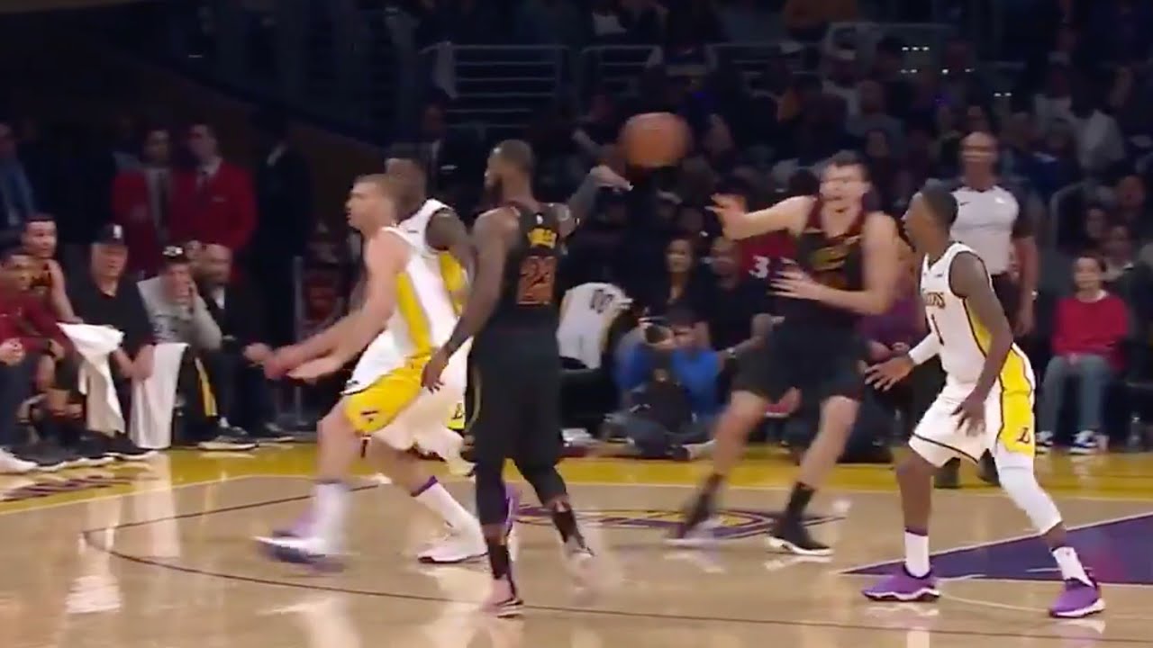 🏀 LeBron James's Insane Passing Skillz! 🏀 - YouTube