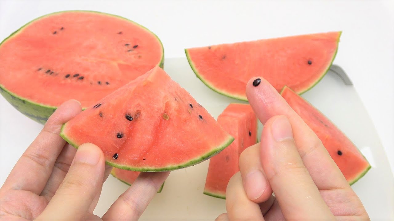Edible Seeds Watermelon Pino Girl Crunchy Texture is Good! - YouTube