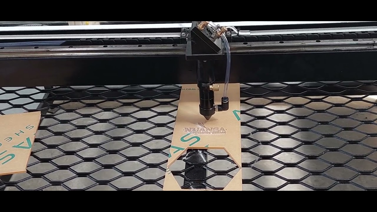 engraving+cutting akrilik cnc ARWING laser horizontal 100 watt - YouTube