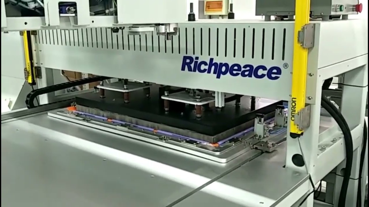 Richpeace lamination machine for leather and foam - YouTube