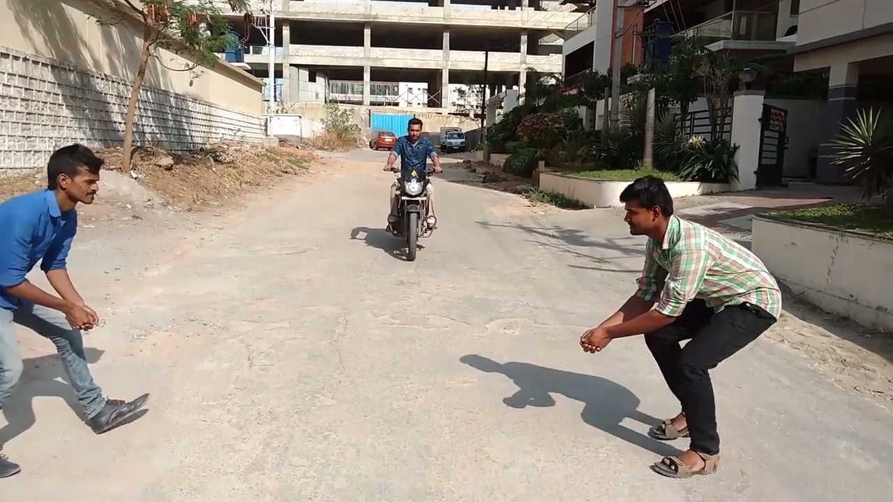 Invisible Rope Prank In India | Prank in Hyderabad - Newsmarg.com - YouTube