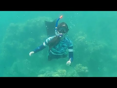 The example of a wrong duck dive - FAILED (GAGAL) - YouTube