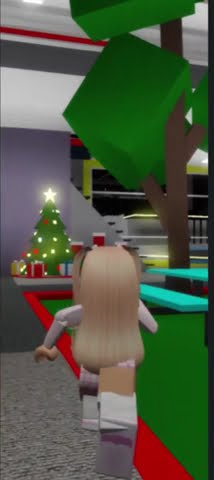 Discover 3 secrets in the BROOKHAVEN Day Care house - YouTube