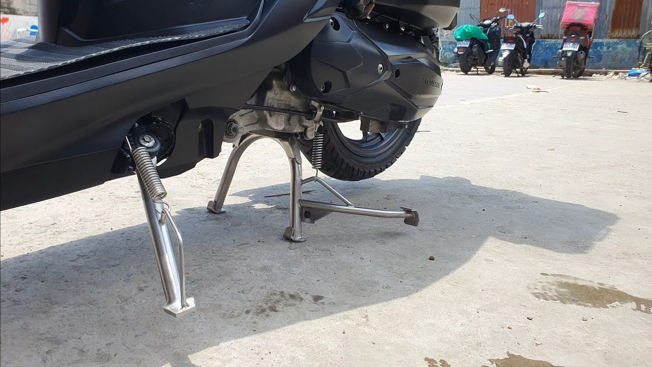 SALAYA Stainless Center Stand and Side Stand Honda Click V3 - YouTube