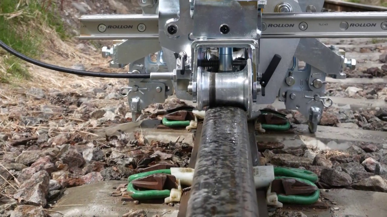 CD200 IQ change rail inclination - YouTube