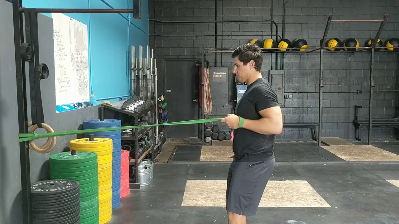 Banded Single Arm Row - YouTube
