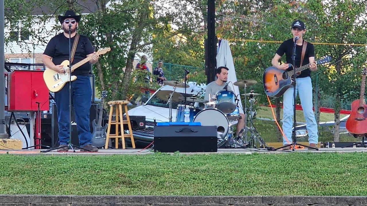 Cocaine - Eric Clapton covered by Smoking Romeos - YouTube