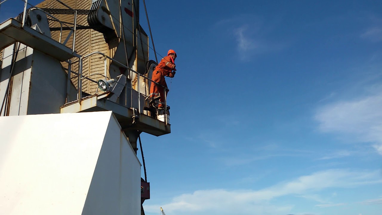 How to throw heaving line 😂 M/V PANGLAO BAY-1 - YouTube