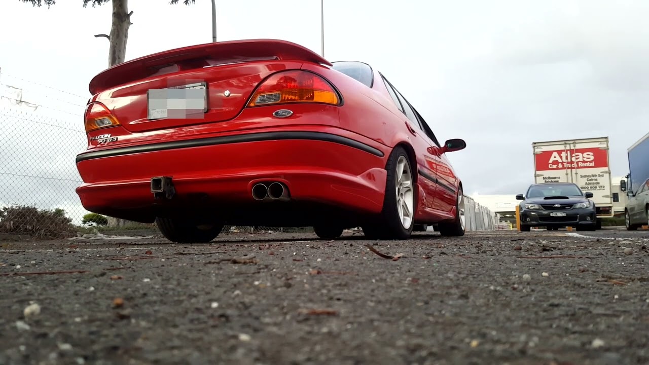 1998 Ford Falcon EL XR8 - 100 cell High flow cats - Start up and rev ...