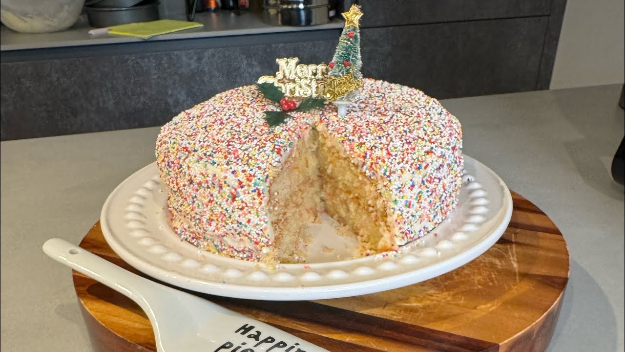 100’s and 1000’s sprinkles cake - YouTube