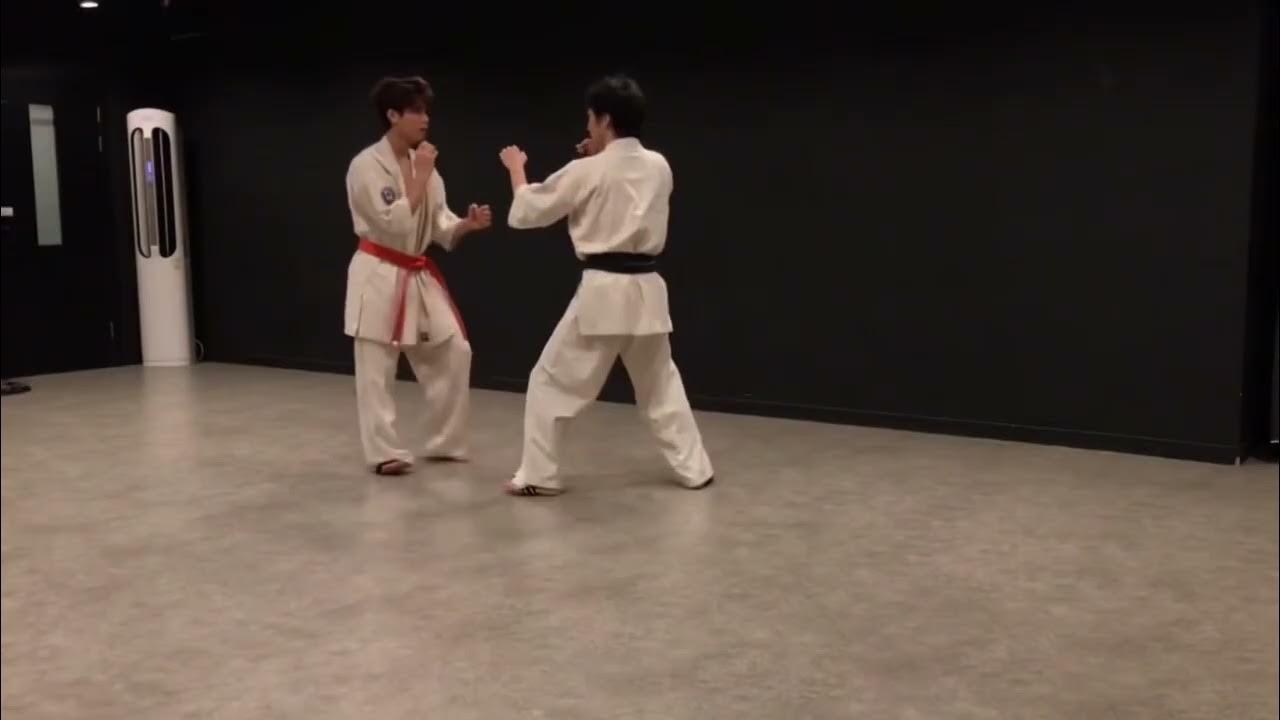 Kyokushin Karate: Kumite Training - Combinations - YouTube