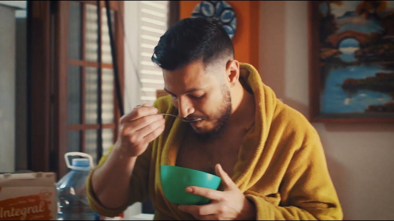 Sek One - Buenos días (OneShot by Enrique Ferri) - YouTube