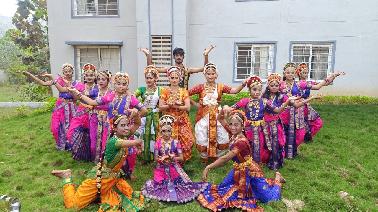 BINDU PERFORMANCE IN PRIDE INDIA CULTURALS NRUTHYOTHSAV PROGRAM IN SRI ...