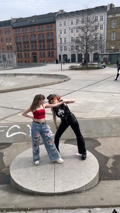 Trouble Maker dance cover in public #kpop #tiktok #kpopdance #fyp #kpopinpublic - YouTube