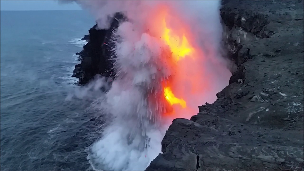 Kilauea Volcano 2017 Lava Ocean Entry at Kamokuna - YouTube