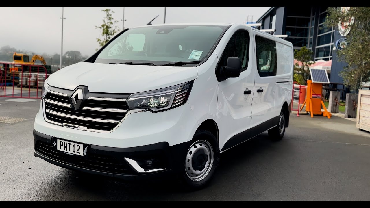 2023 Renault Trafic - YouTube
